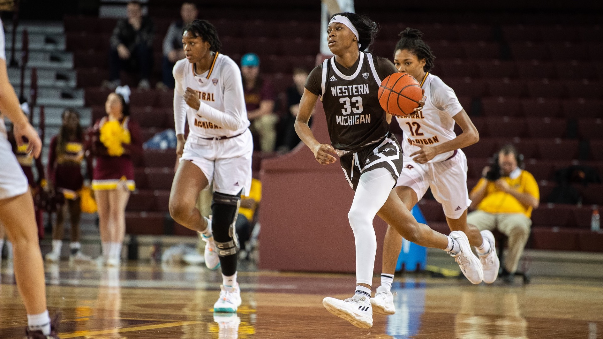 Women’s Basketball Cruises to 71-60 Win at Central Michigan - Western ...