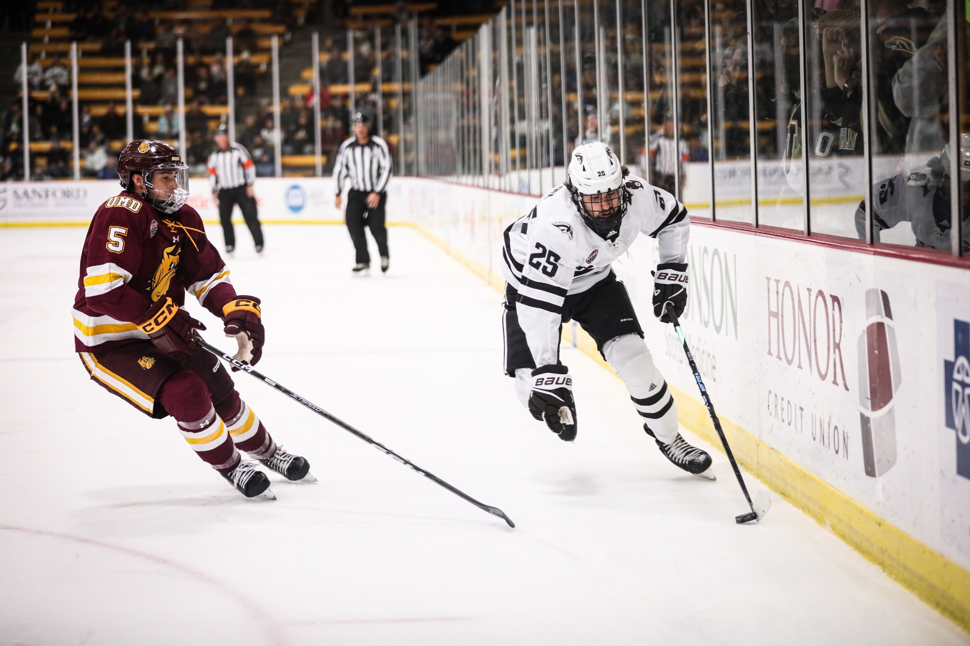 Hockey Earns Shutout to Open Series at North Dakota - Western Michigan ...