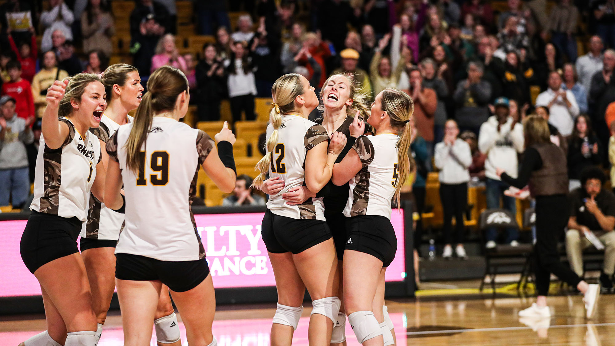 WMU Finishes Perfect Conference Slate with Straight-Set Win at NIU ...