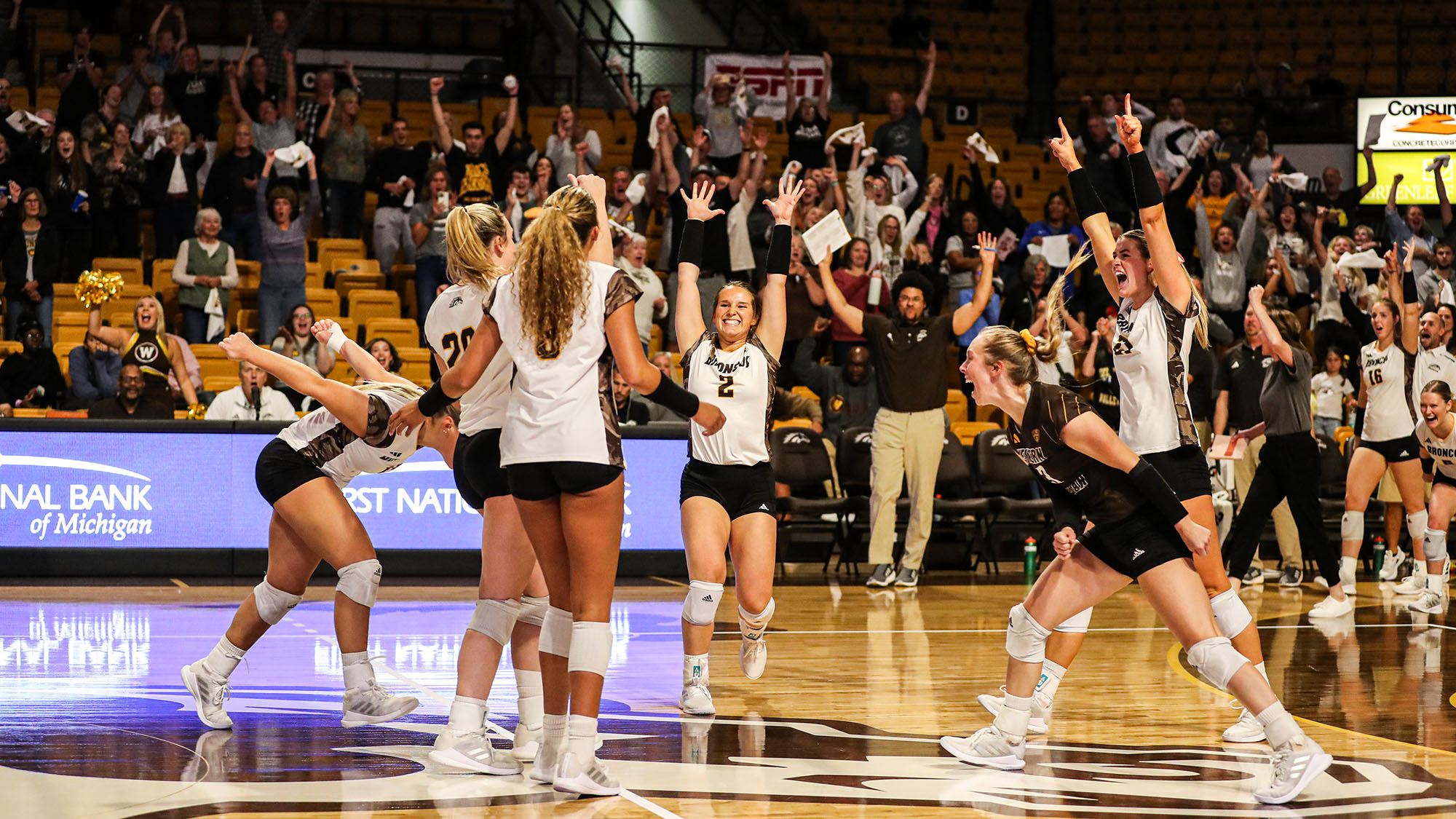 WMU Wins Final Three Sets to Top Ball State; Win Streak Climbs to 14 ...