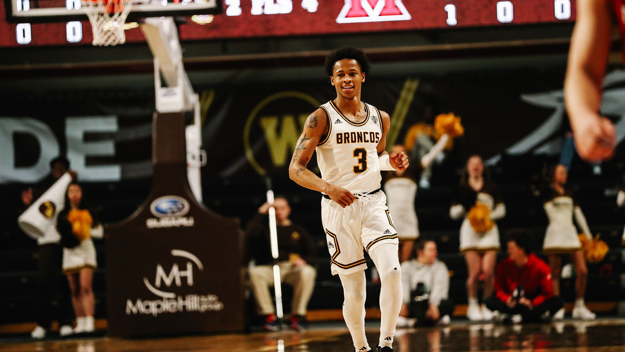 B. Artis White - Men's Basketball - Western Michigan University Athletics