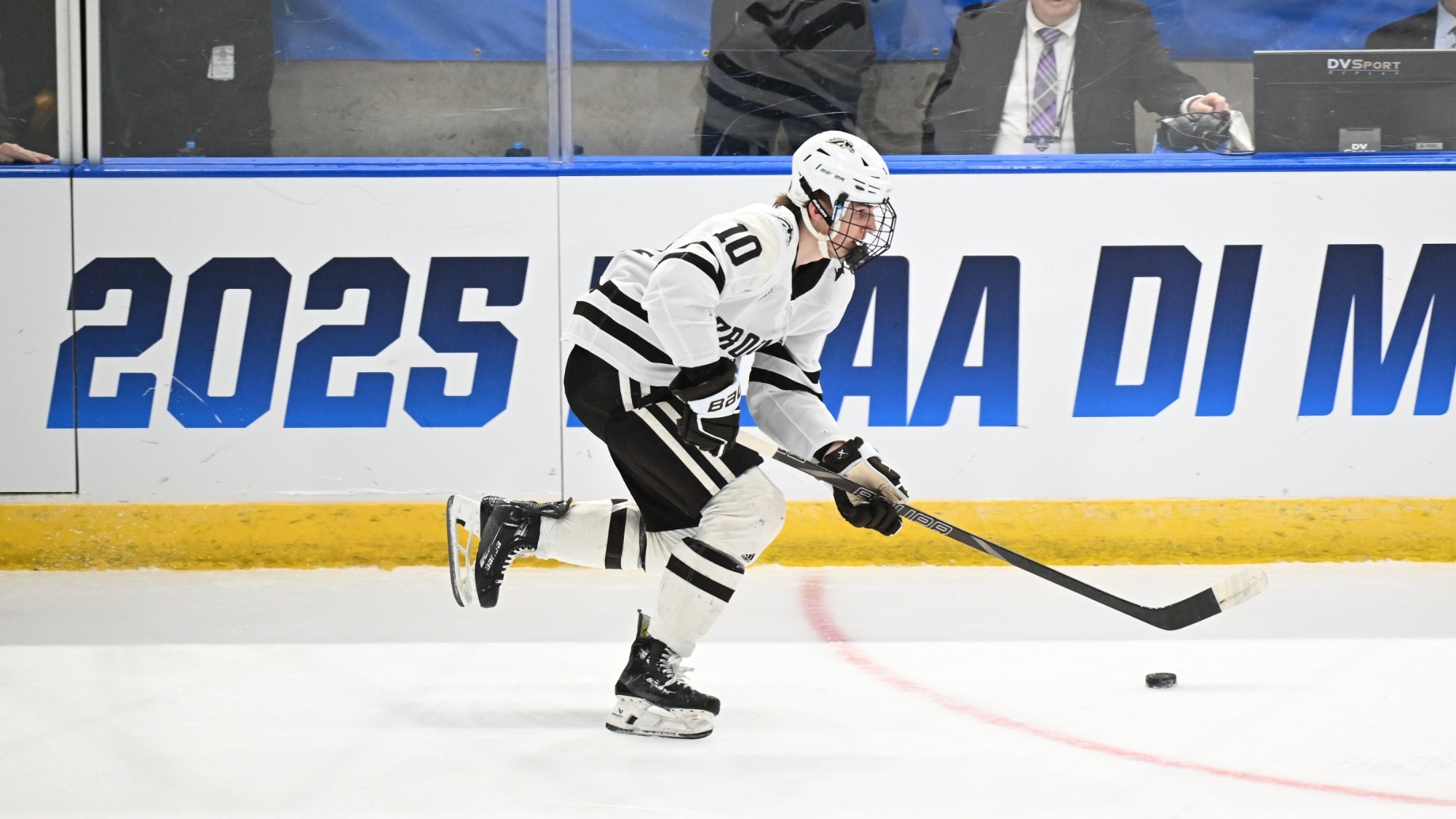 Kellogg’s Frosted Flakes® and WMU Celebrate Hockey National Title with ...