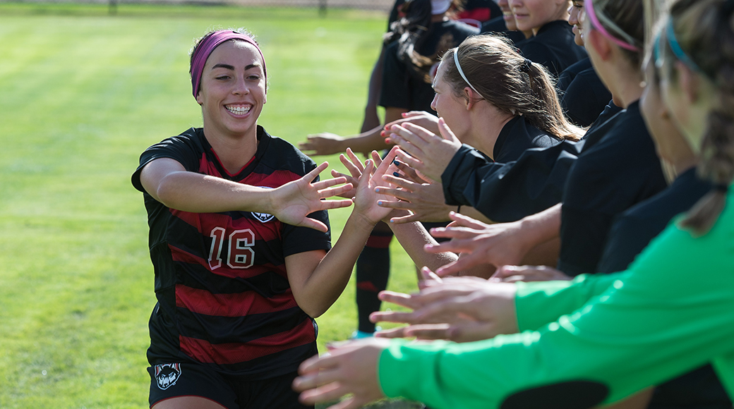 Morgan Roan - Women's Soccer - Western Oregon University Athletics