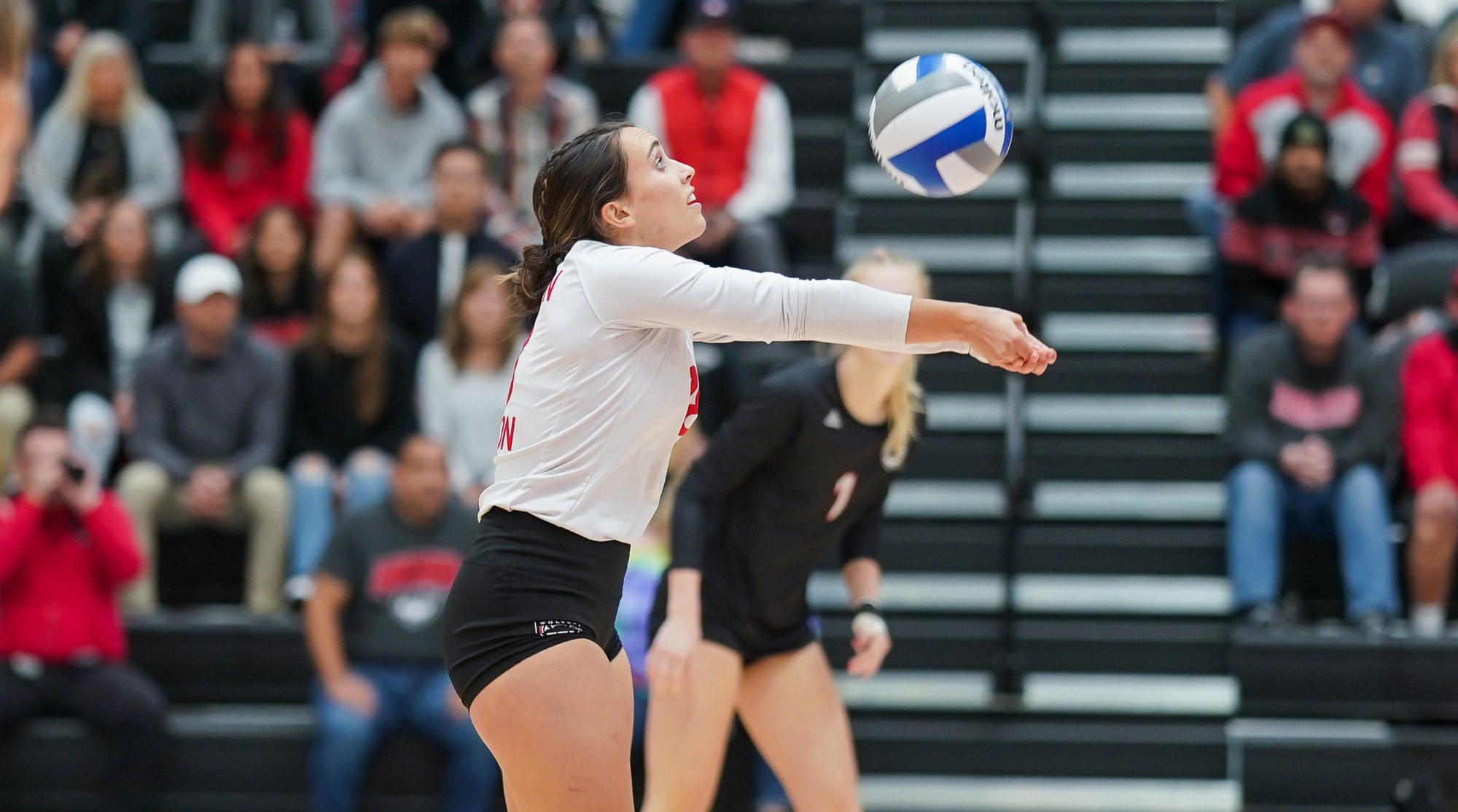 WOU volleyball takes first set, falls in four at No. 9 Western ...