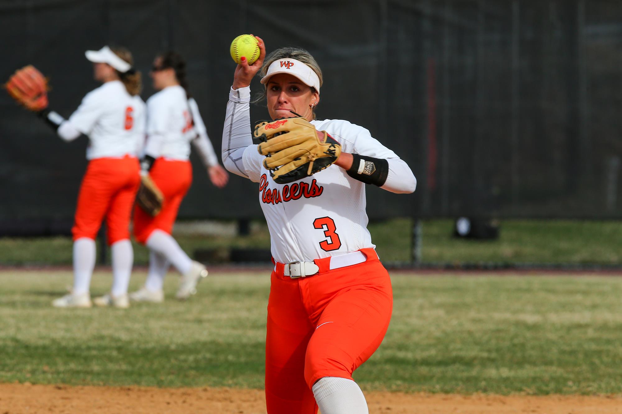 Softball Sweeps Hunter in Non-Conference Action - William Paterson ...