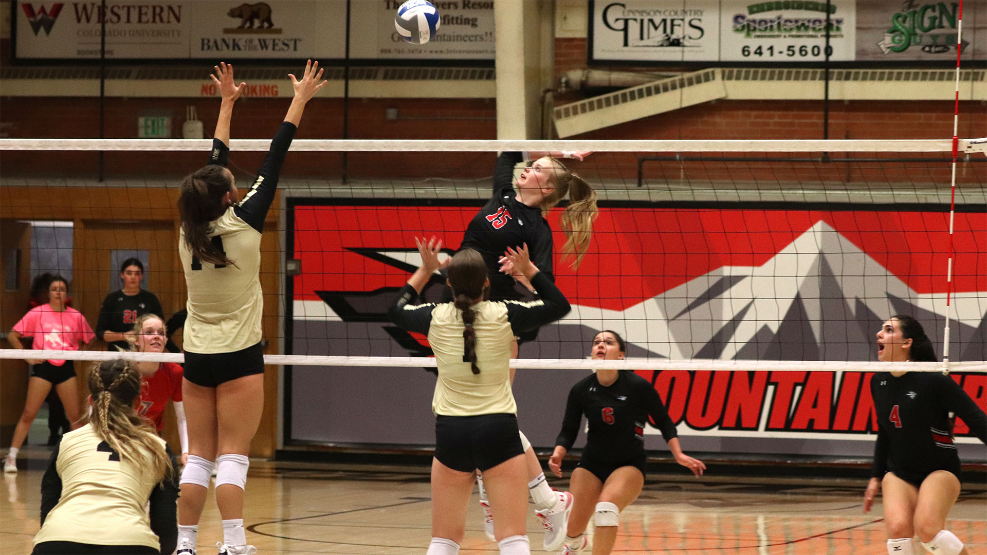 Randi Wellhoefer - 2022 - Volleyball - Western Colorado University ...