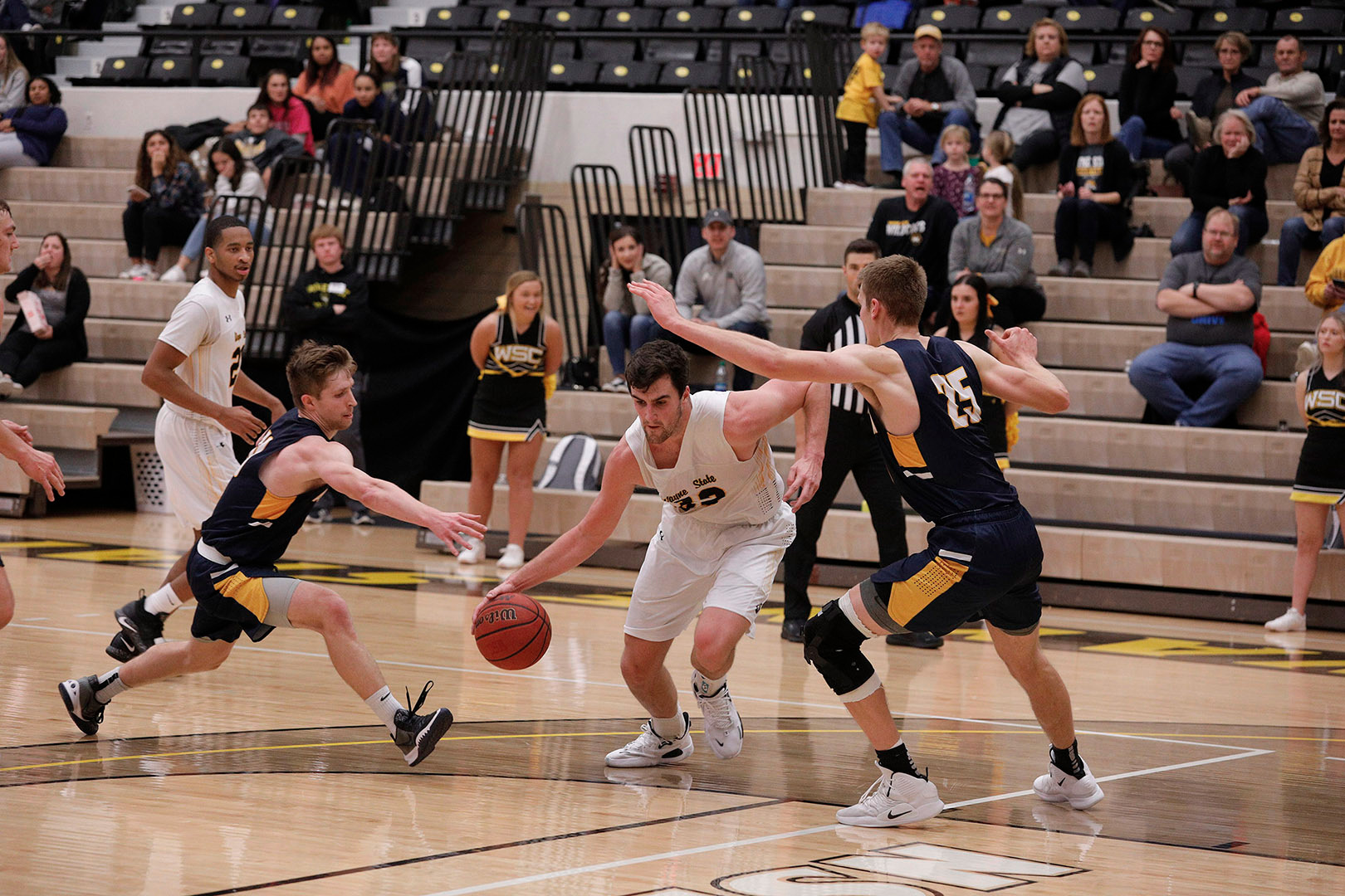 Late rally fuels Wildcat men in road win at Augustana - Janssen becomes ...