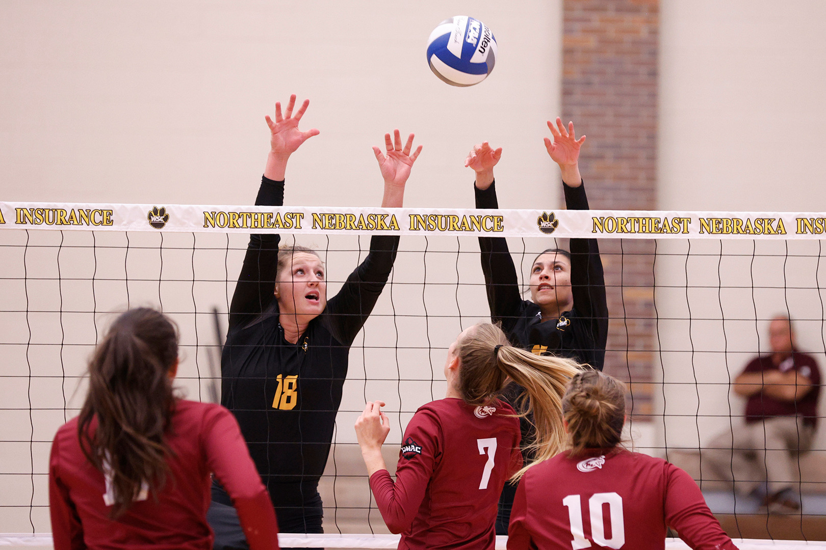 #1 Wildcats block out Sioux Falls in NSIC road sweep - Wayne State ...