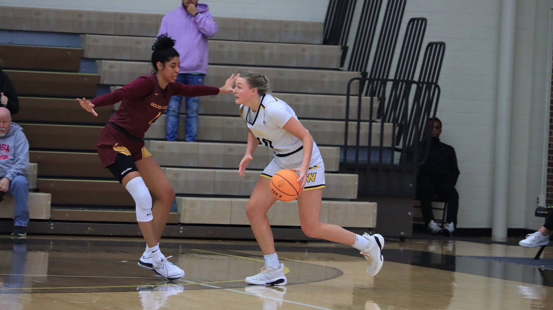 Wildcats fall at hot-shooting UMary - Wayne State College Athletics