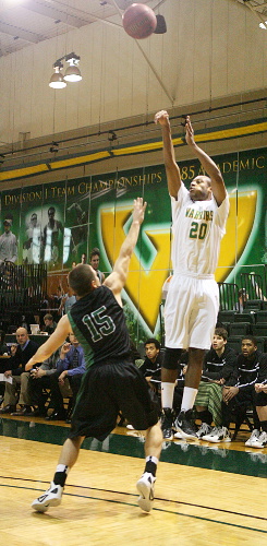 Stacey Waters - Men's Basketball - Wayne State University Athletics