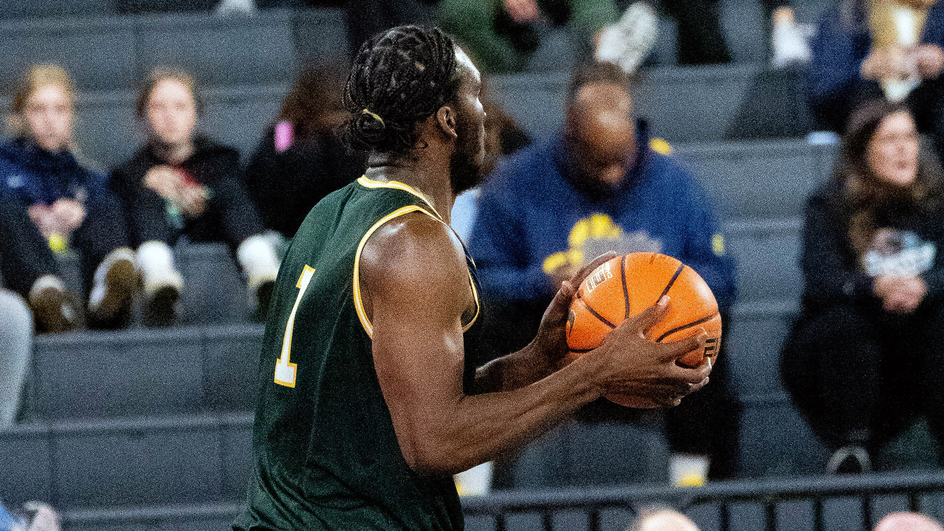 Colin Golson, Jr. - Men's Basketball - Wayne State University Athletics
