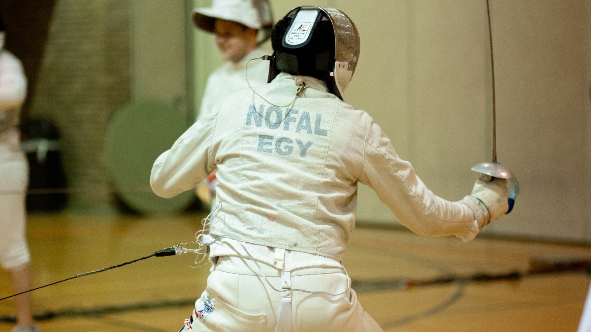 Trans male fencer Bobbie Hirsch is ‘making history’ at Wayne State ...