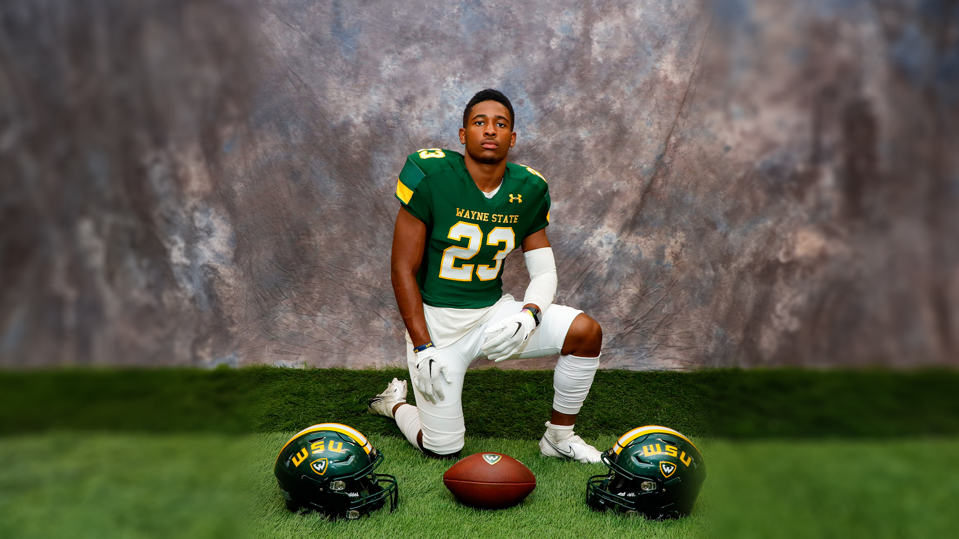 Dahmir Farnum - Football - Wayne State University Athletics