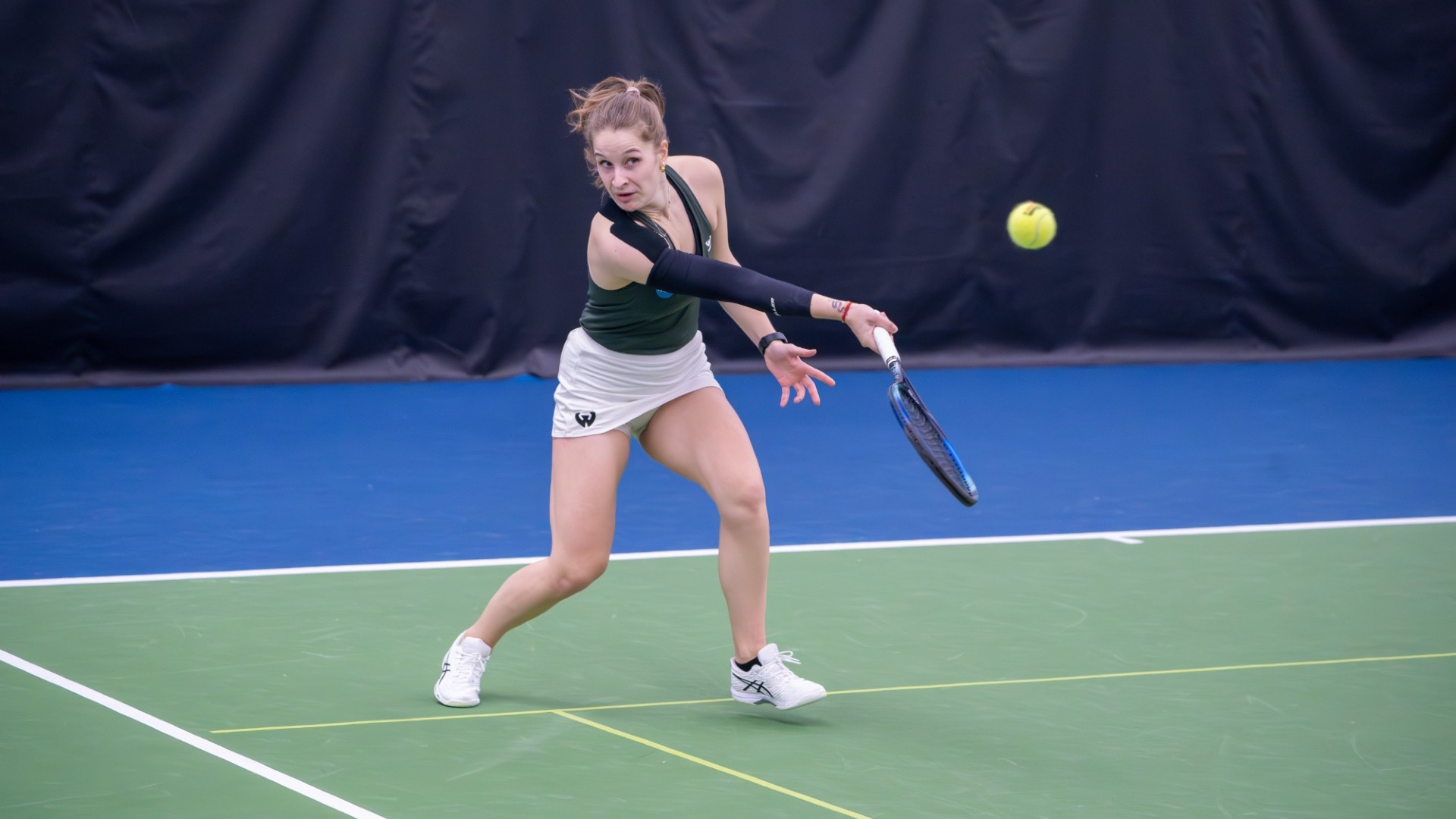 Marta Komar - Women's Tennis - Wayne State University Athletics