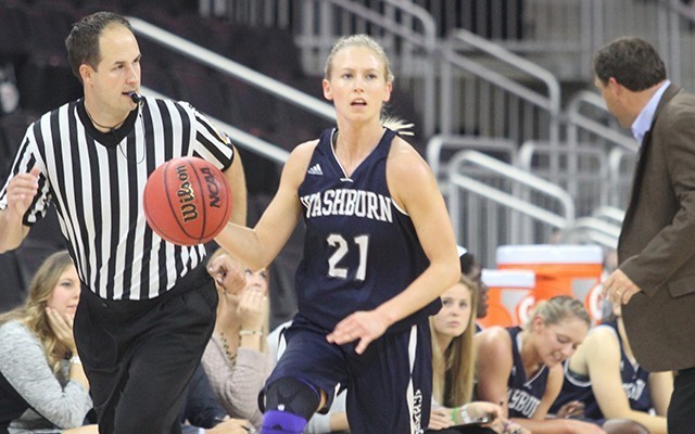 Julie Ravn - 2016-17 - Women's Basketball - Washburn University Athletics