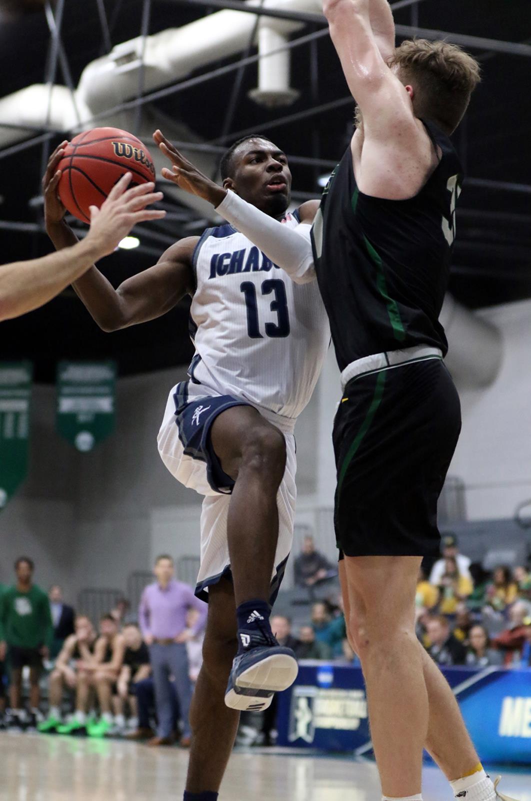 Tyas Martin - 2018-19 - Men's Basketball - Washburn University Athletics