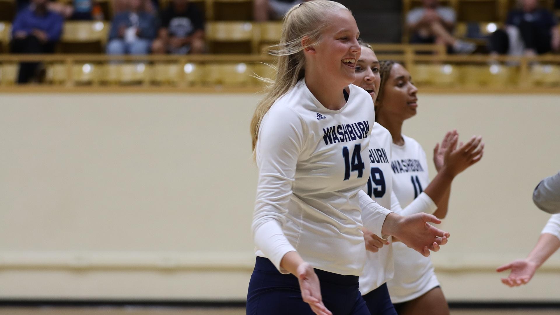 Ella Waters - 2022 - Volleyball - Washburn University Athletics