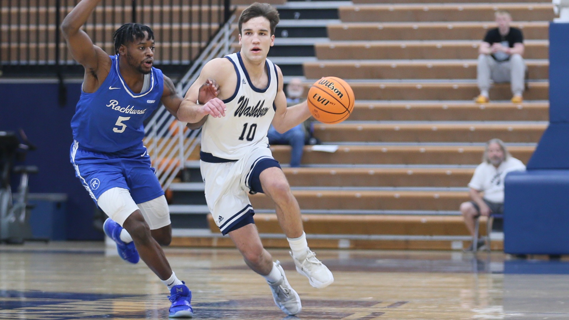 Ichabods' 3-pointer at the buzzer misses as Washburn falls to Bearcats ...