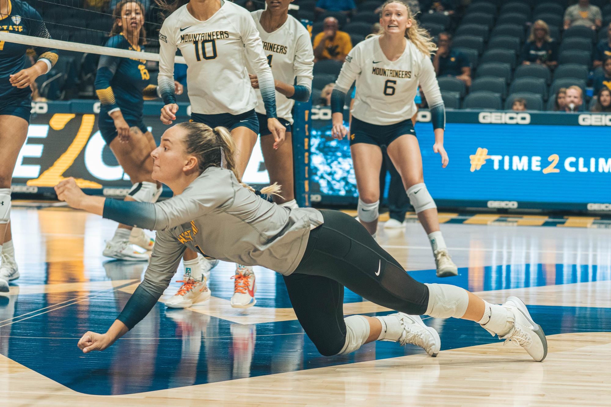 Alexa Hasting - Volleyball - West Virginia University Athletics