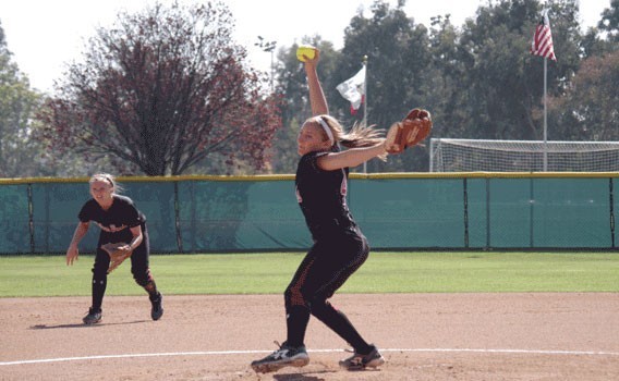 MacKenzie Bowden - Softball - William Woods University Athletics
