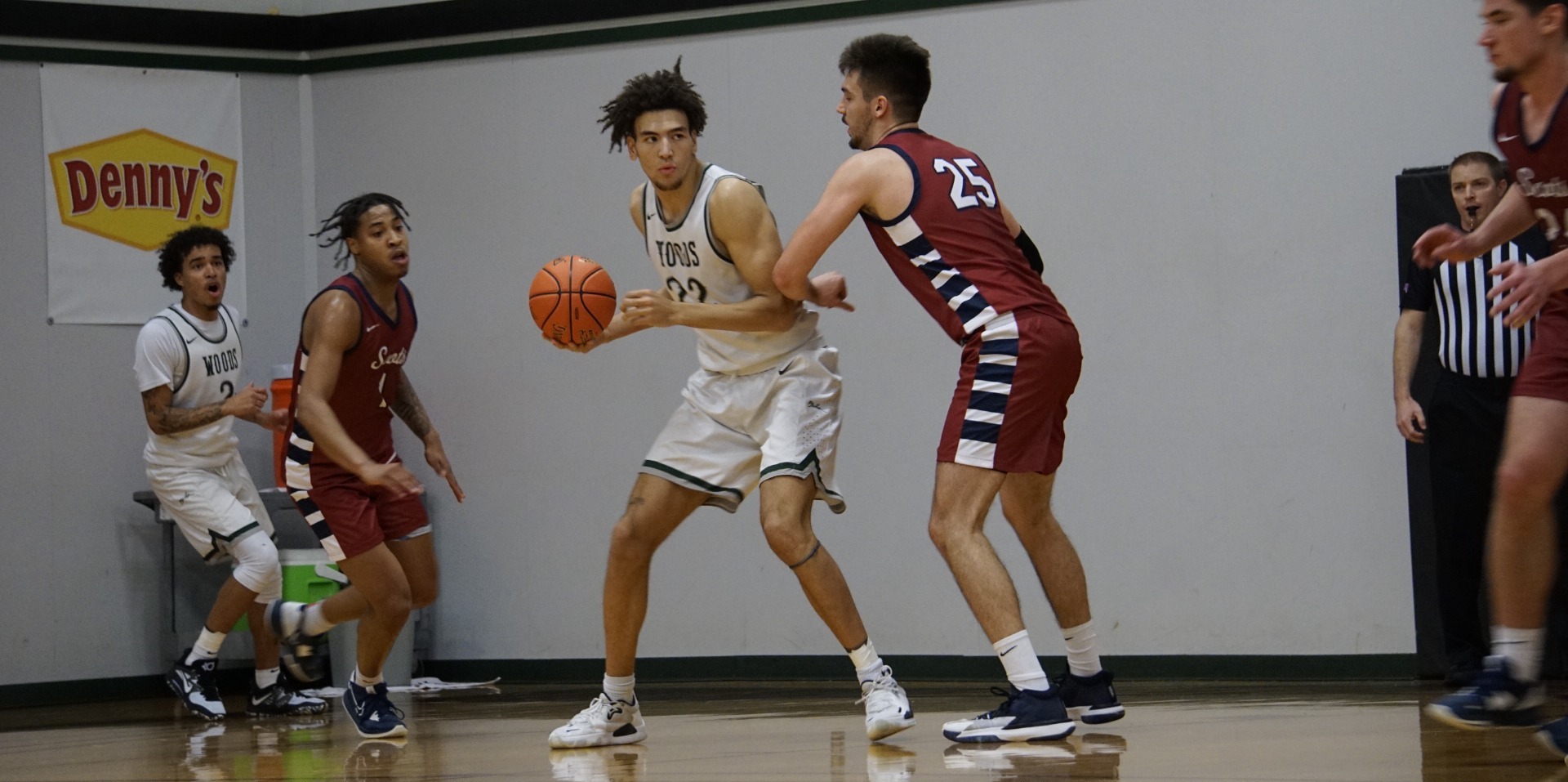 Darius Yohe - Men's Basketball - William Woods University Athletics