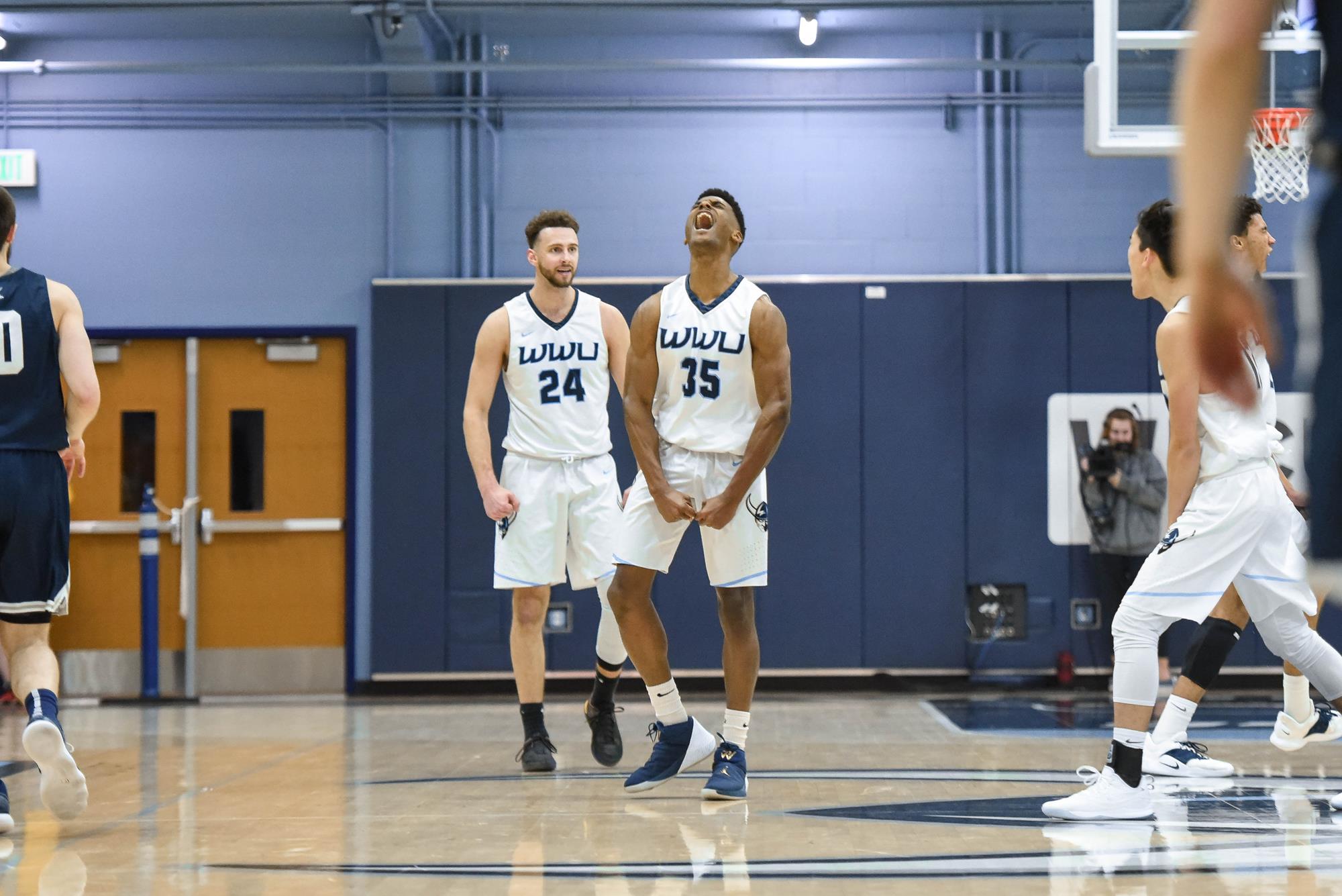 Micah Winn - Men's Basketball - Western Washington University Athletics