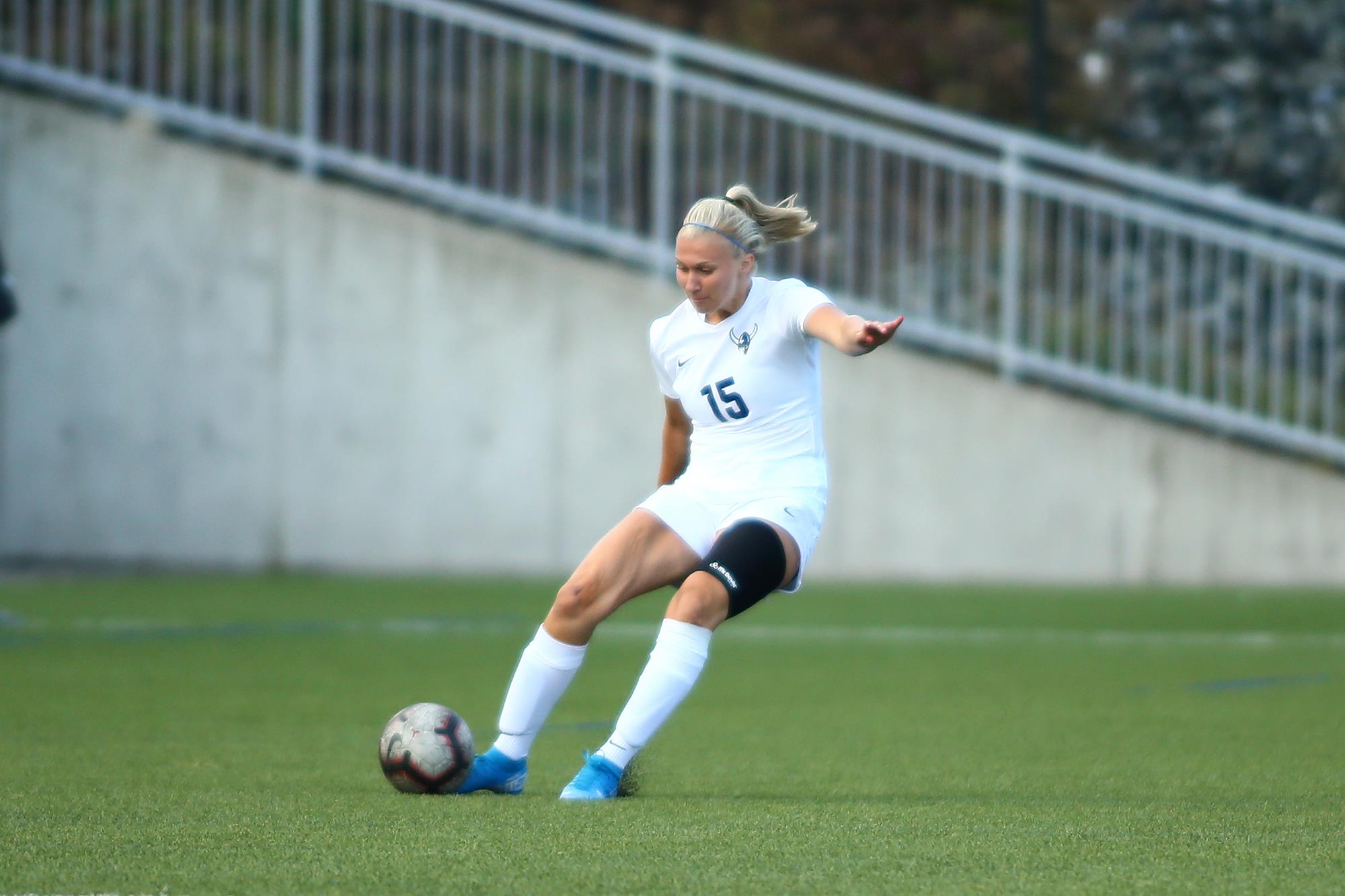 Katie Watt - Women's Soccer - Western Washington University Athletics