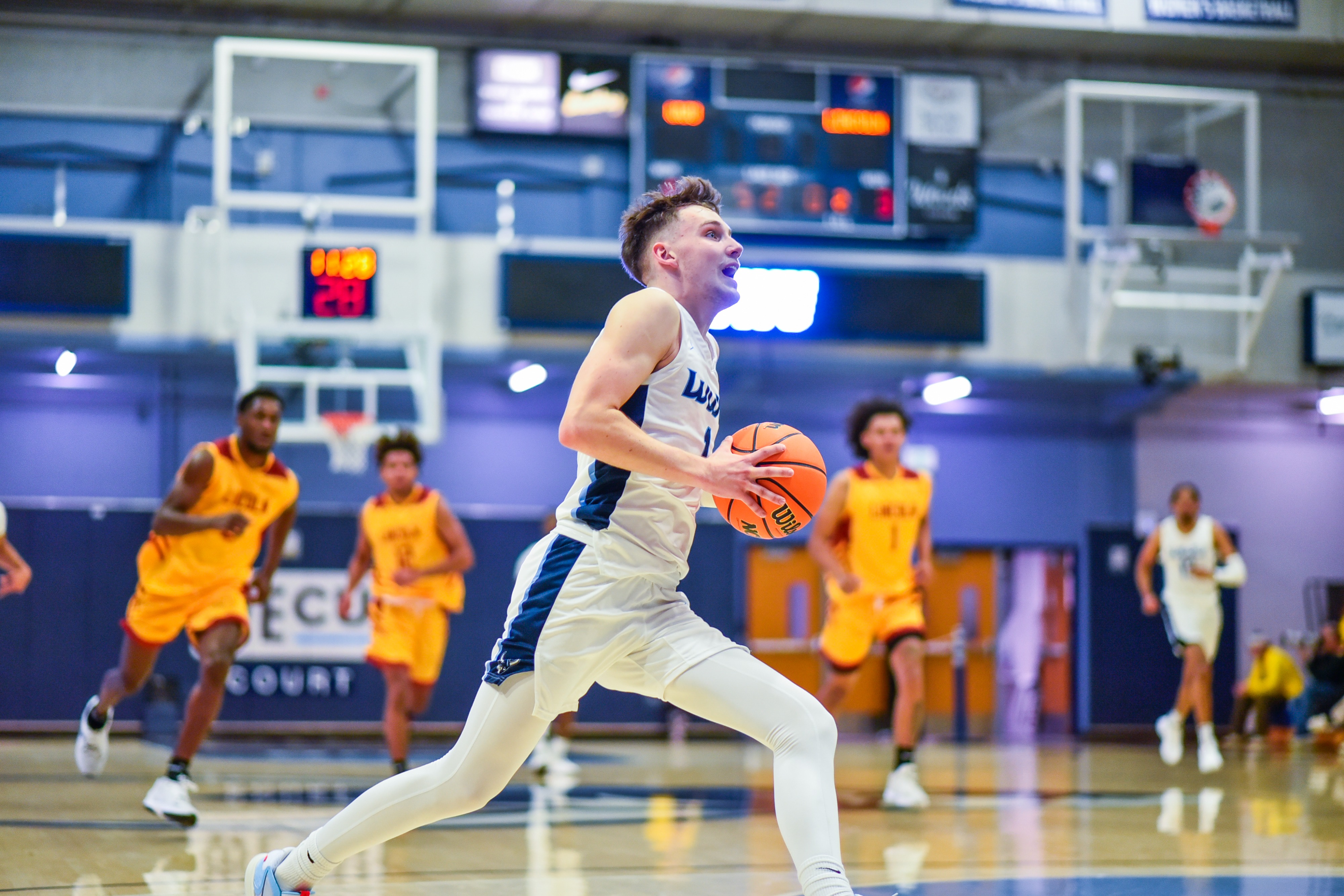 Kai Johnson - Men's Basketball - Western Washington University Athletics