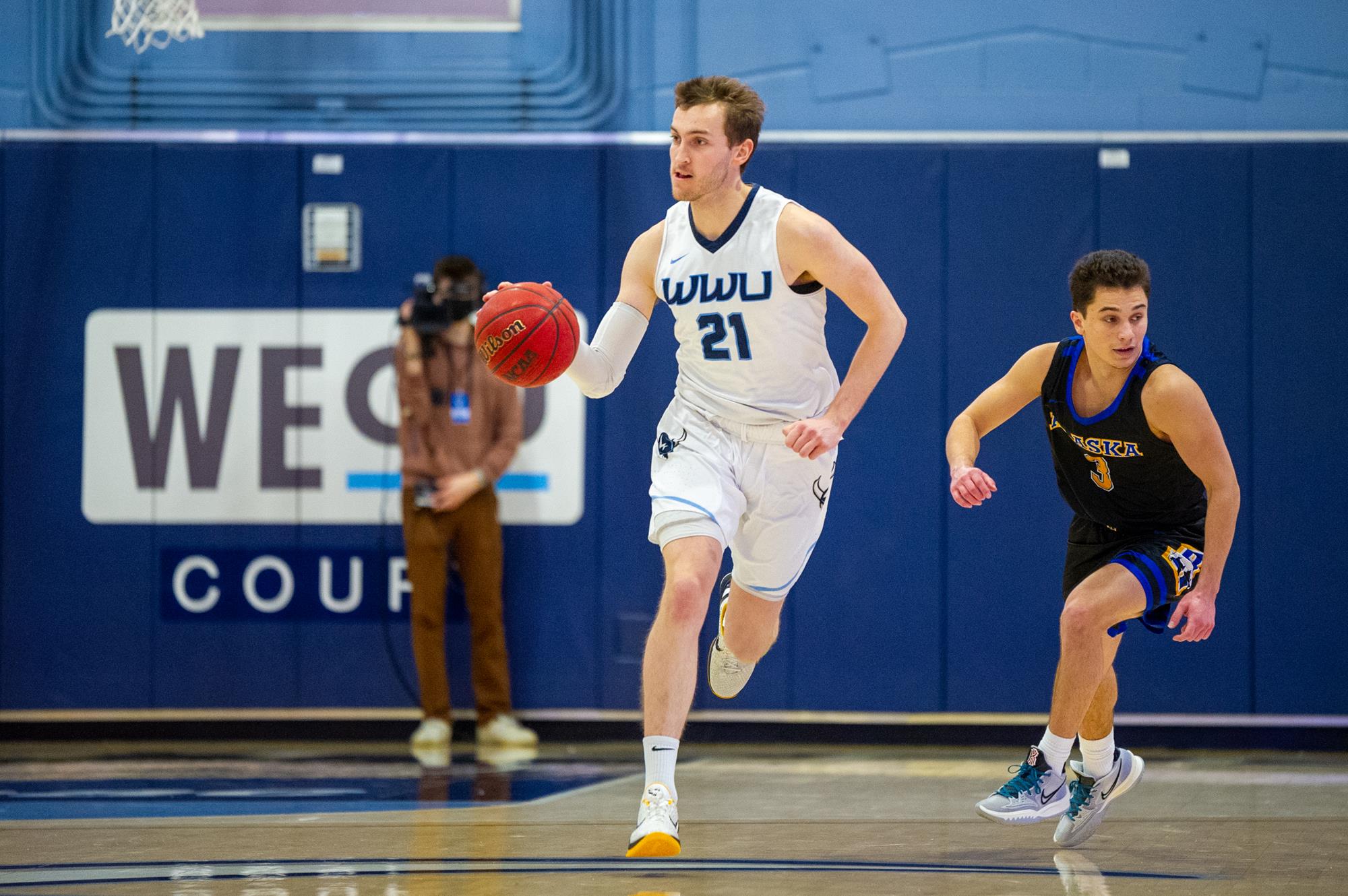 Lucas Holden - Men's Basketball - Western Washington University Athletics