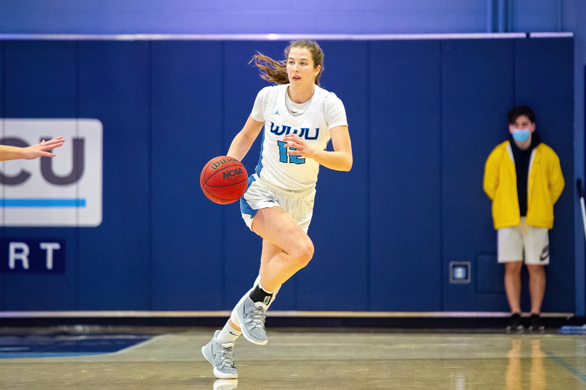 Emma Duff - Women's Basketball - Western Washington University Athletics