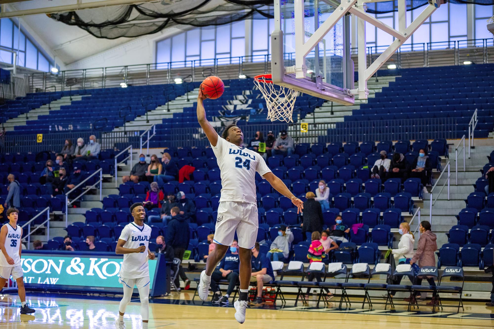 Isaac Morrow - Men's Basketball - Western Washington University Athletics