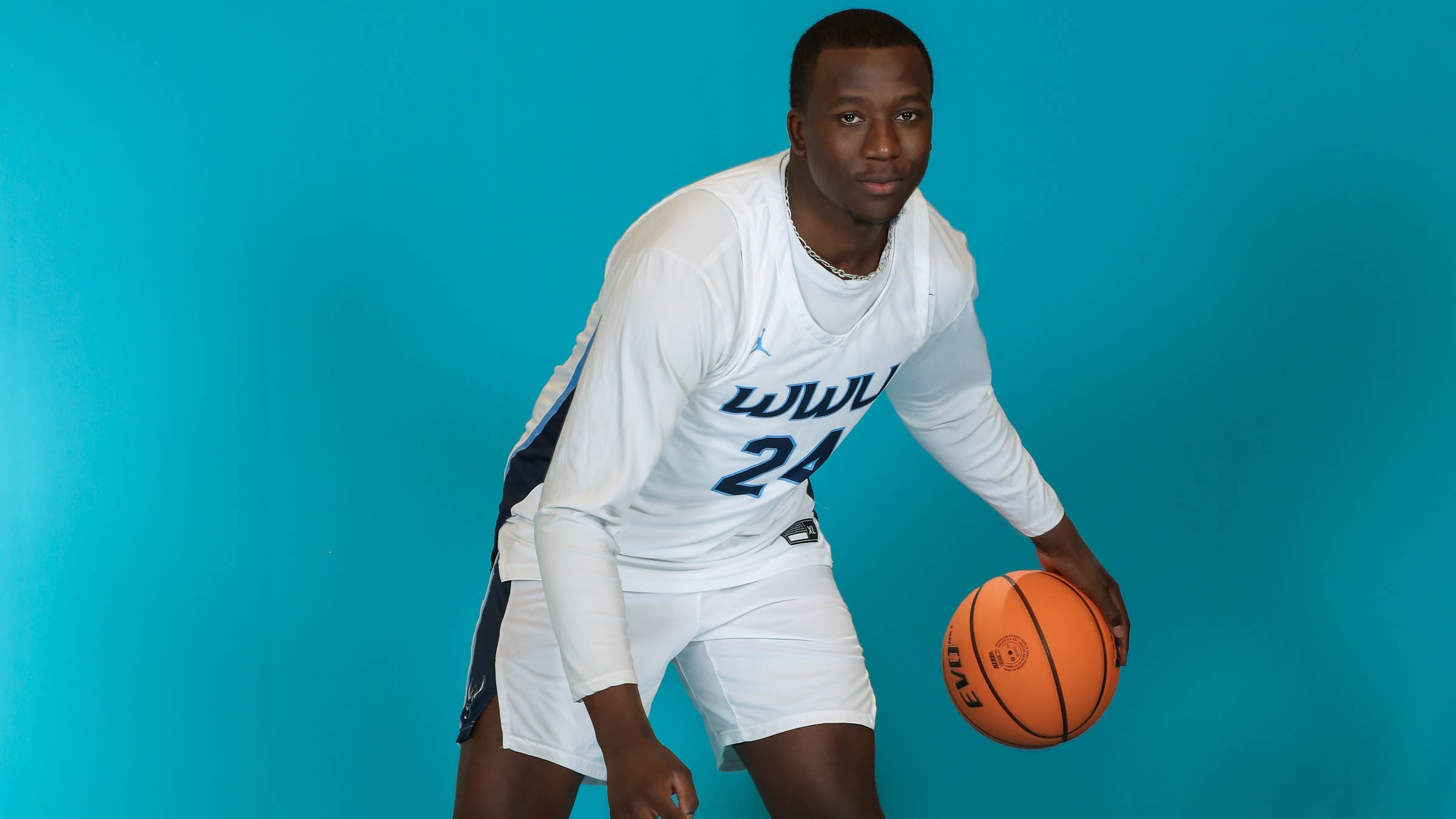 Isaac Morrow - Men's Basketball - Western Washington University Athletics