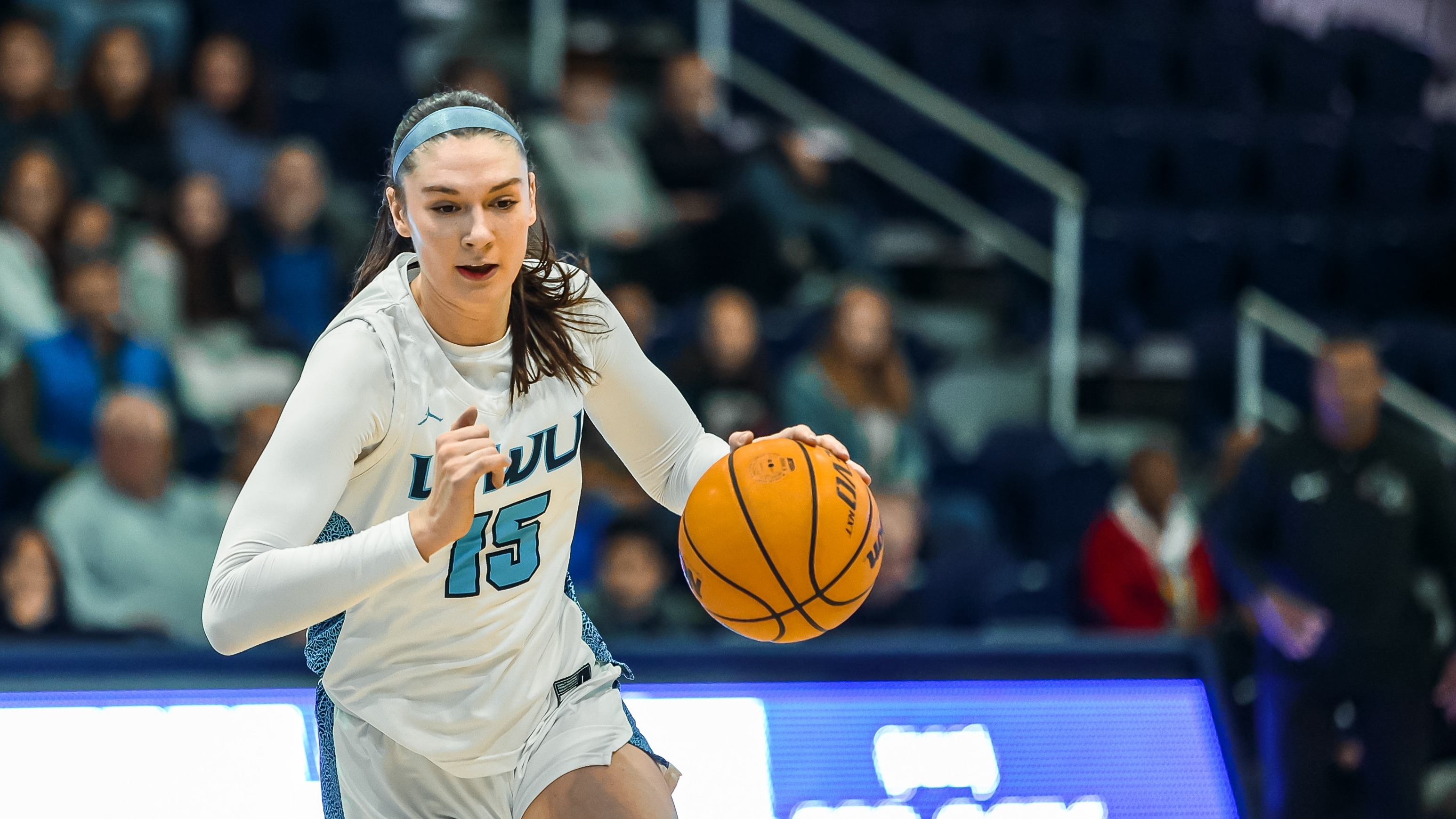 Brooke Walling - Women's Basketball - Western Washington University ...