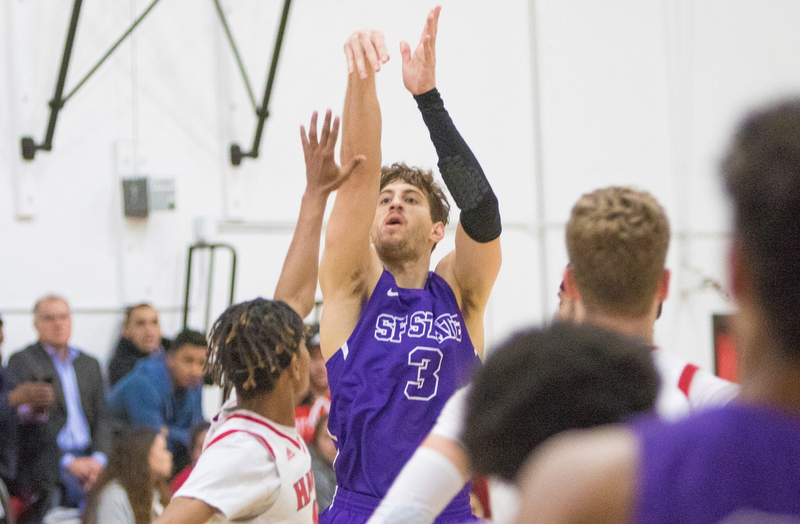Evan Zeller - 2017-18 - Men's Basketball - sfstategators.com