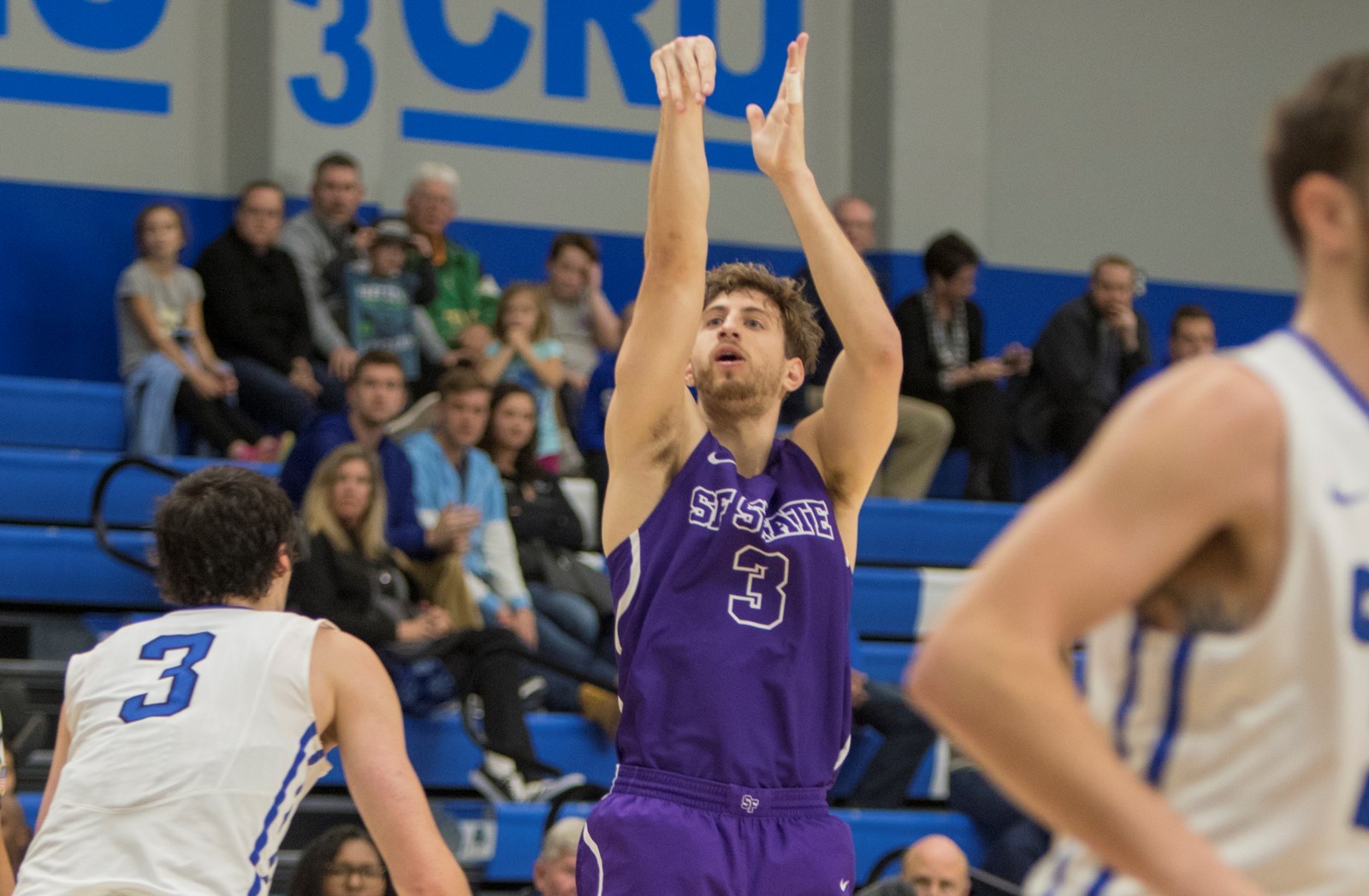 Evan Zeller - 2017-18 - Men's Basketball - sfstategators.com