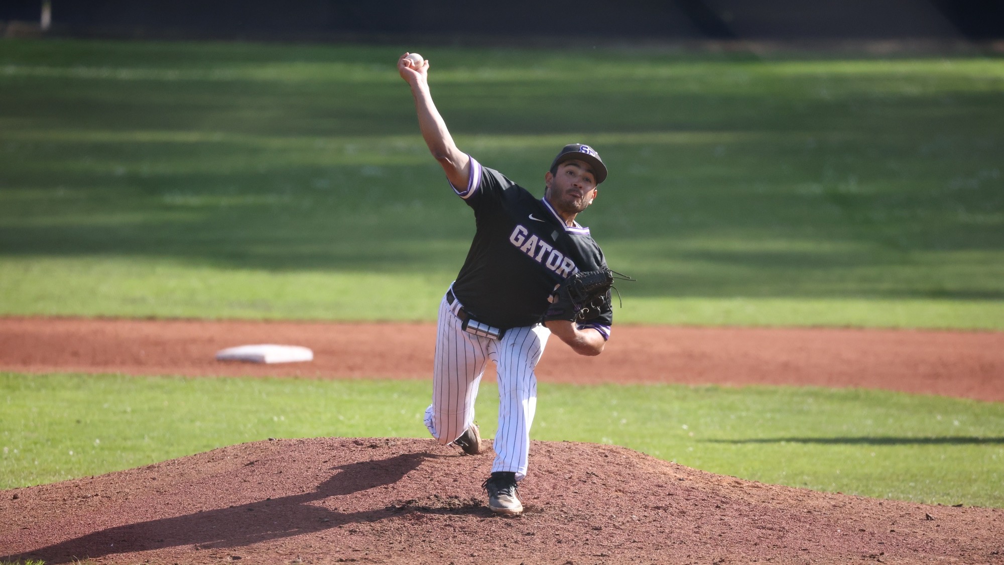 BSB | Garza Sets the Tone, Gators Walk It Off In Conference Opener ...