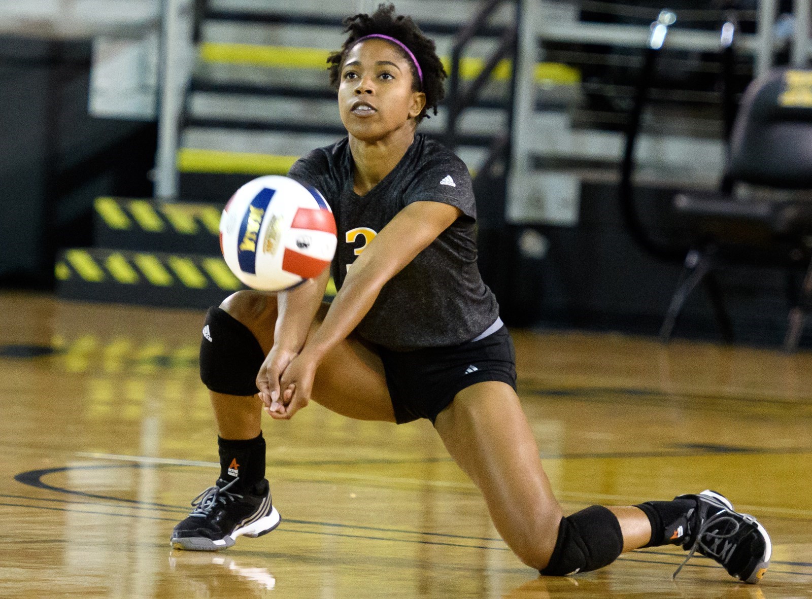 Kayla Jones - 2016 - Women's Volleyball - Xavier University of ...