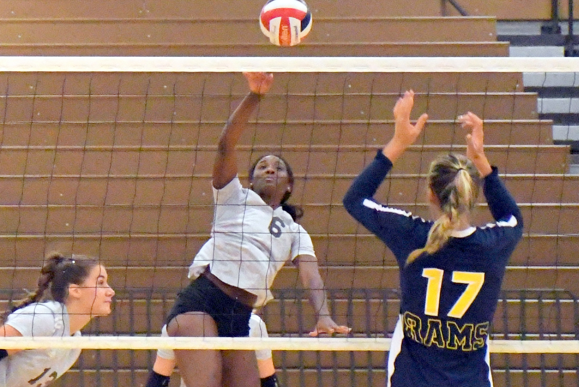 Kennedy Wade - 2023 - Women's Volleyball - Xavier University of ...