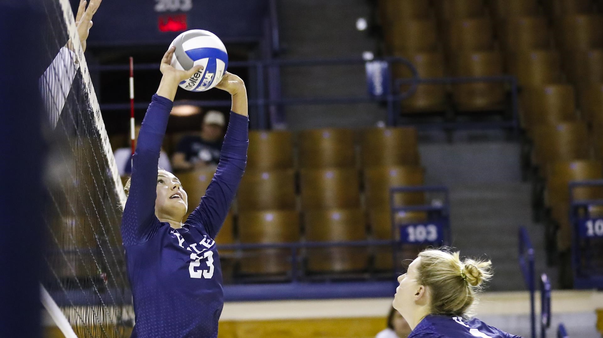 Izzy Simqu - 2019 - Women's Volleyball - Yale University