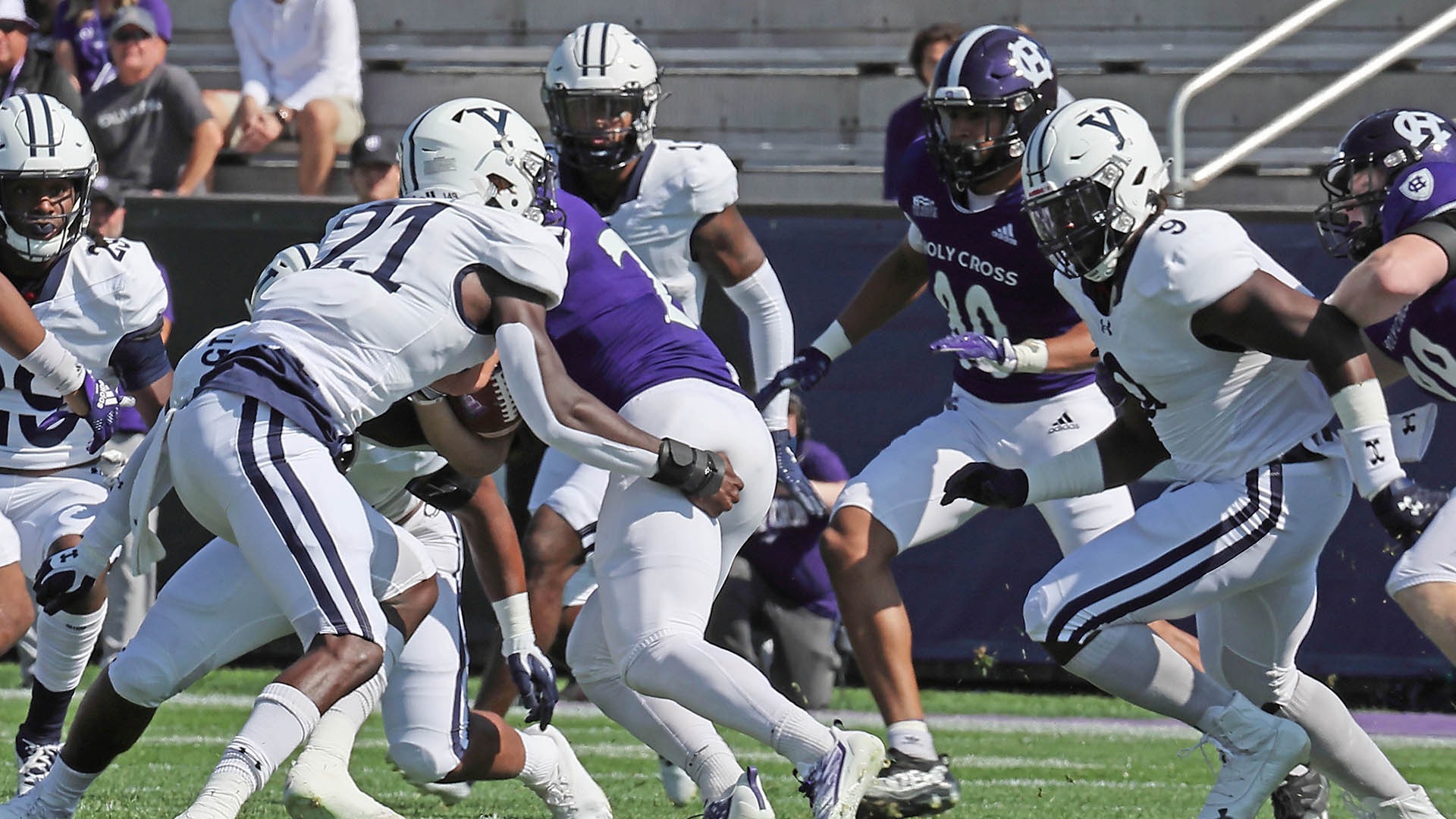 Wheeler Works Chicago Bears Mini Camp as Part of NFL’s Bill Walsh ...