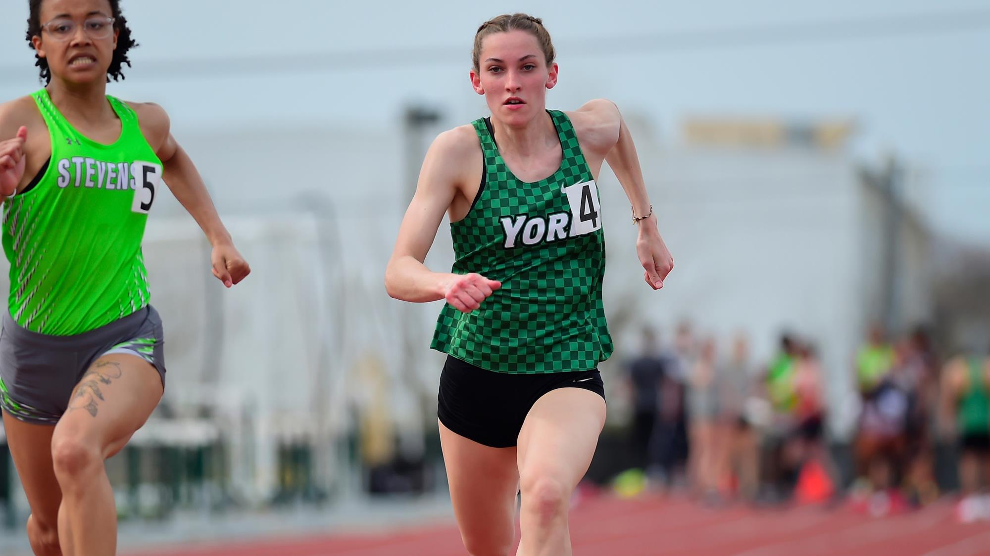 Julia Pena - 2022-23 - Women's Track and Field - York College of ...