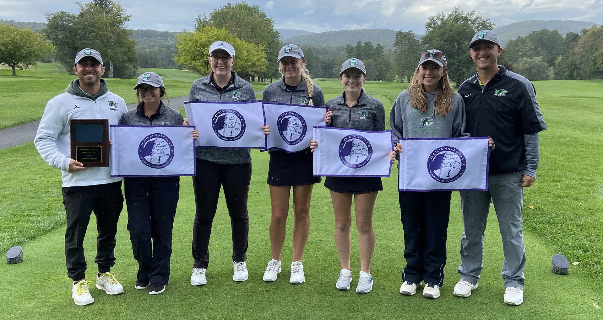 Women's Golf Wins the Williams Classic - York College of Pennsylvania