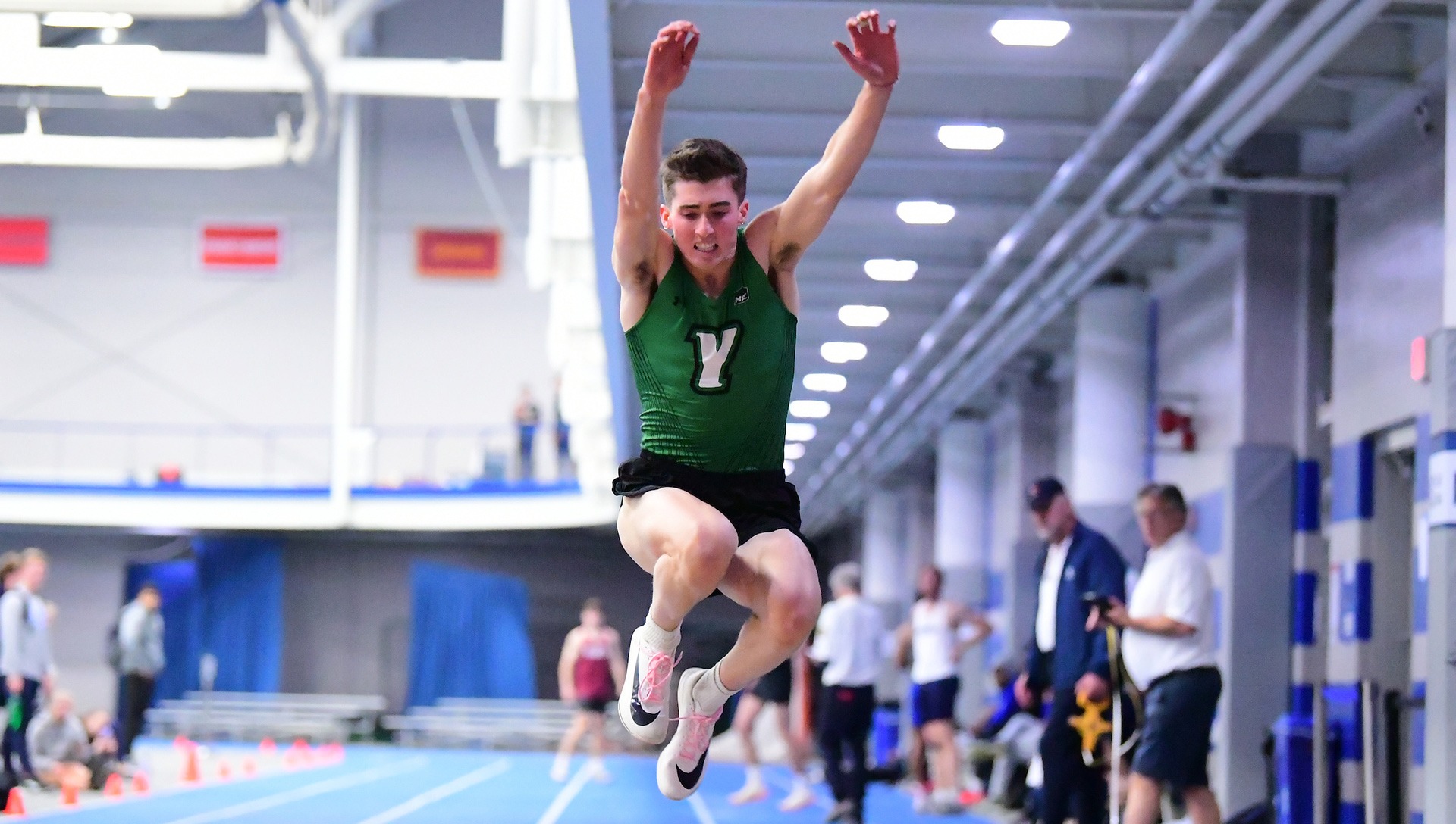 Men's Indoor Track & Field Has Strong Showing in Regular Season Finale ...
