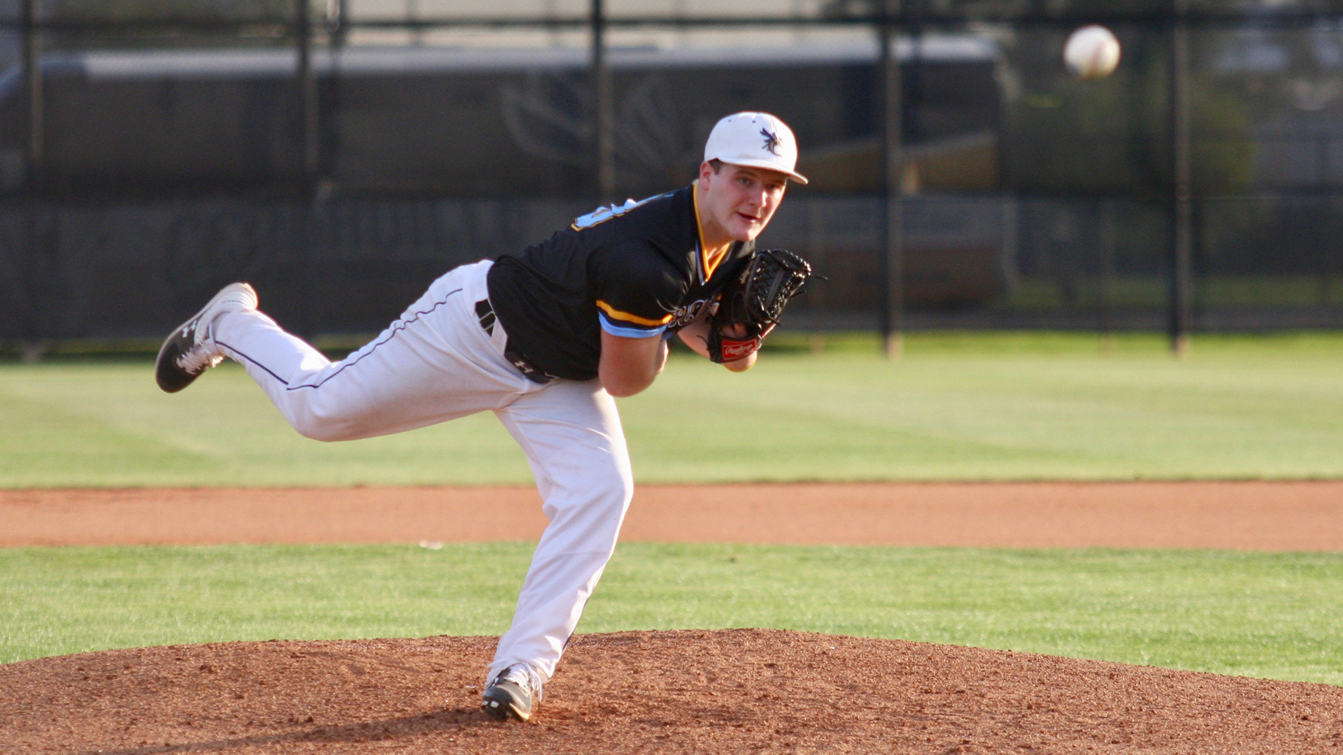 Yellow Jackets split G-MAC opener - Cedarville University Athletics