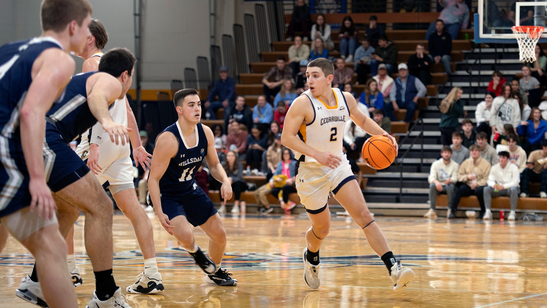 Yellow Jackets tripped up at Hillsdale - Cedarville University Athletics