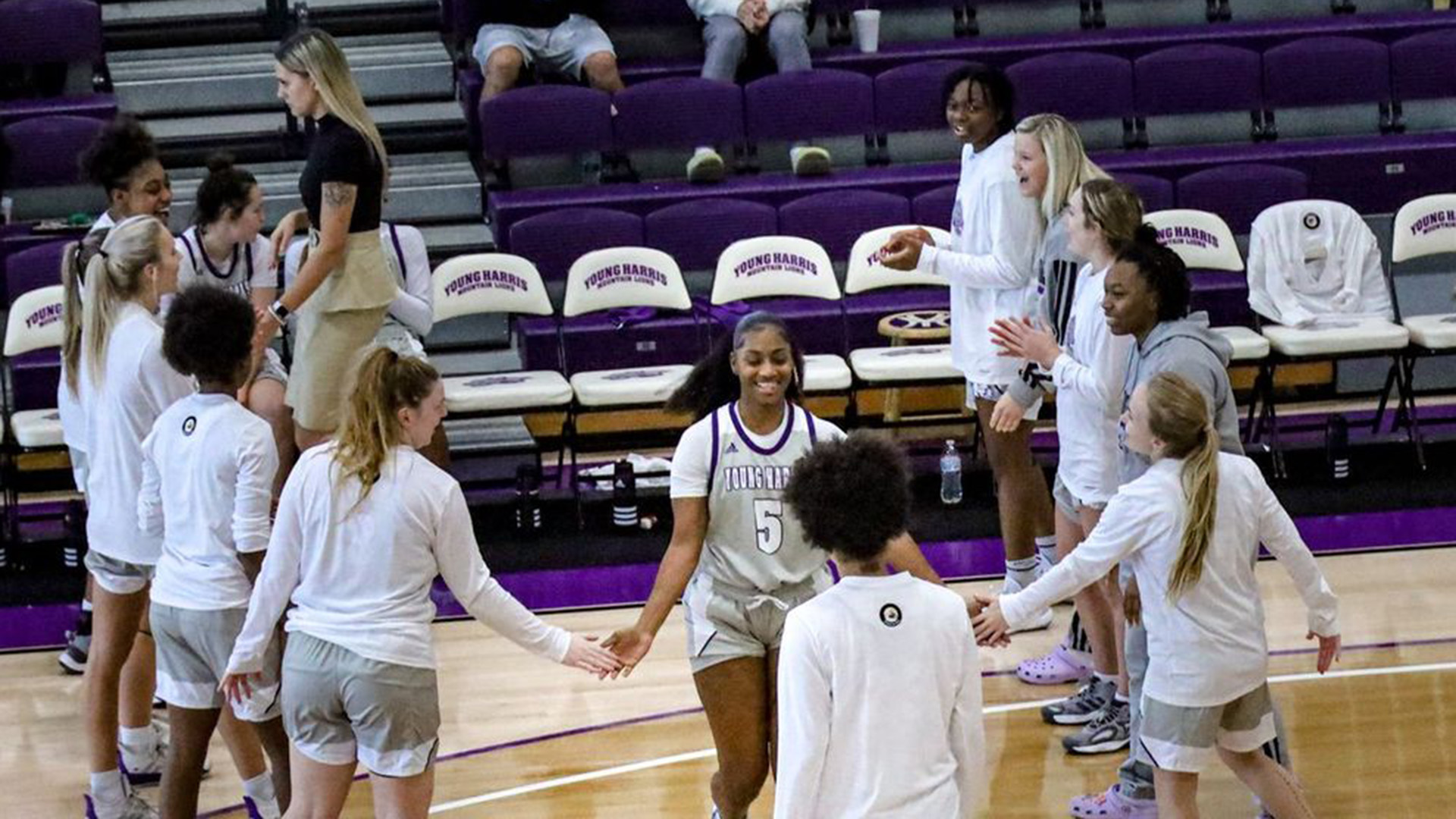 Niaya White - Women's Basketball - Young Harris College Athletics