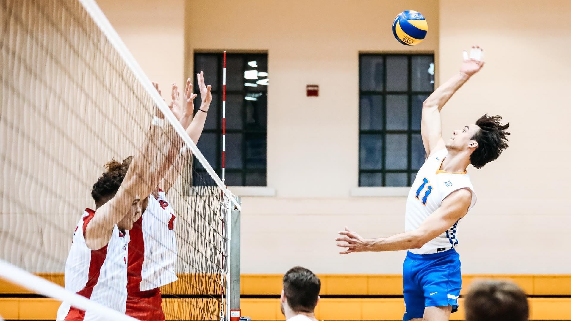LIONS FALL IN STRAIGHT SETS TO RAMS - York University Athletics