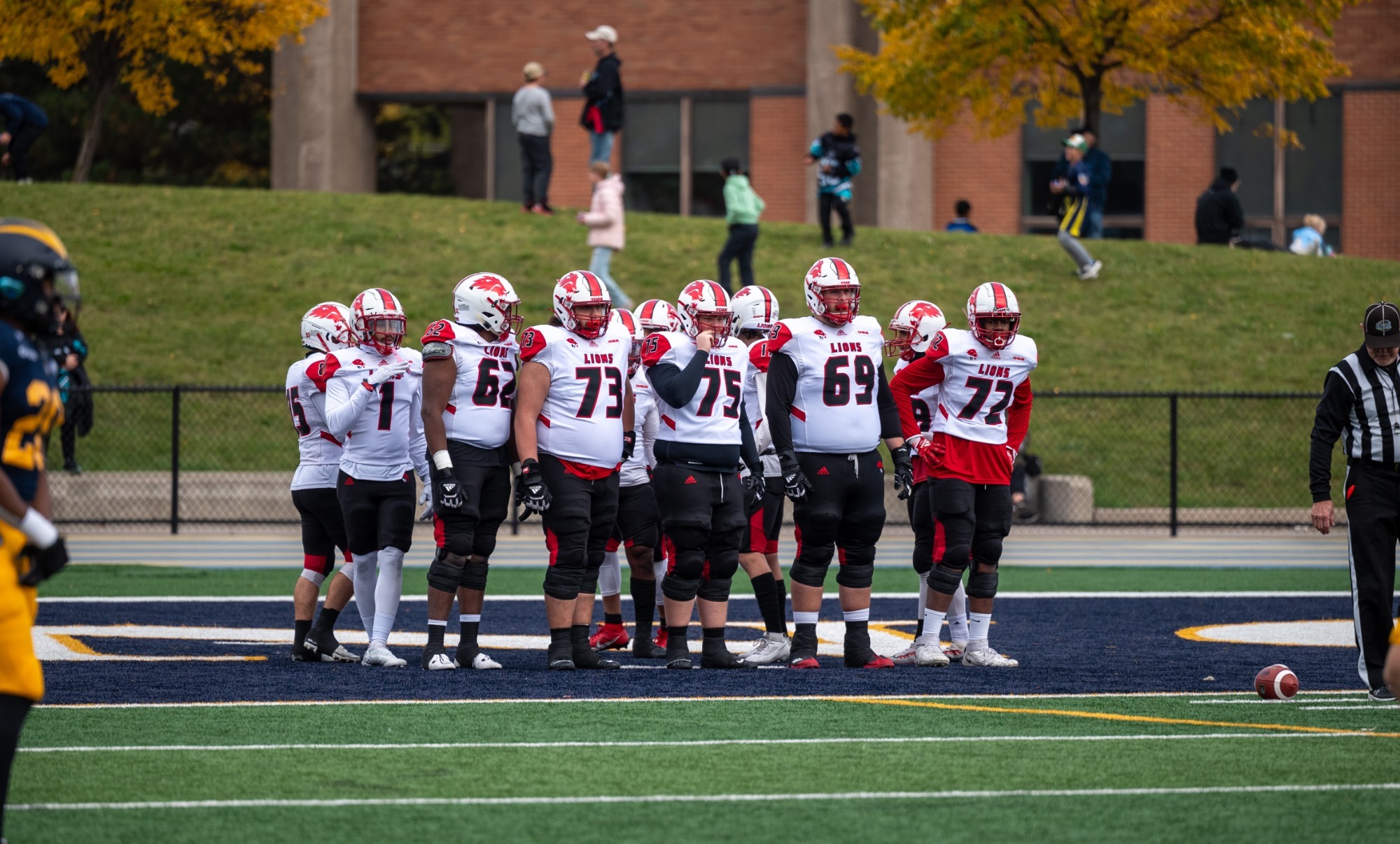 LIONS LOSE SEASON FINALE TO LANCERS - York University Athletics