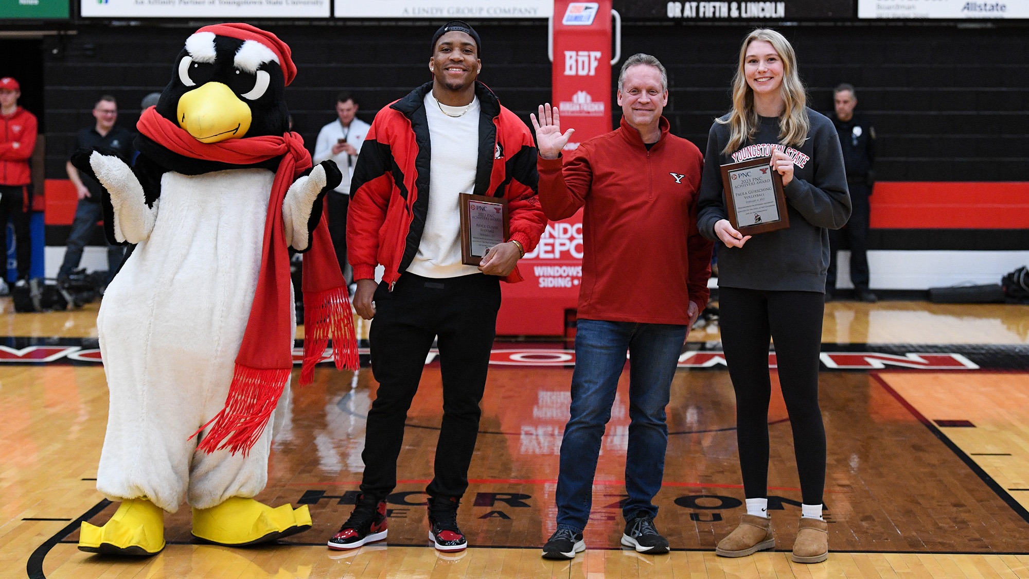 Gursching, Oliver Earn PNC Achievers Award for 2022 Fall Semester ...