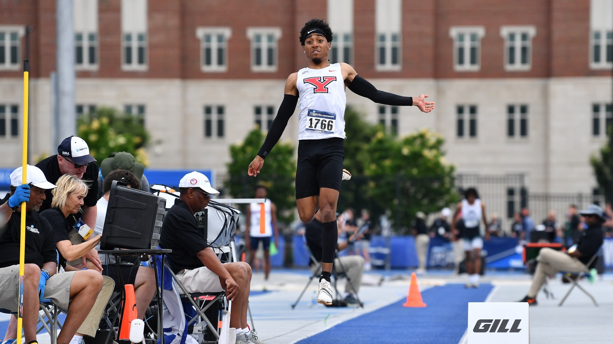 Jakari Lomax Qualifies for 2024 U.S. Olympic Trials - Youngstown State ...